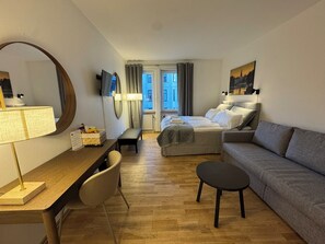 Quarto Quádruplo Familiar | Roupa de alta qualidade, minibar, ferro/tábua de engomar, Wi-fi grátis 