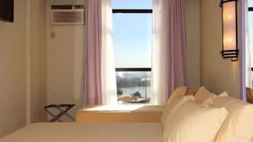 Frigobar, cofres nos quartos, Wi-Fi de cortesia