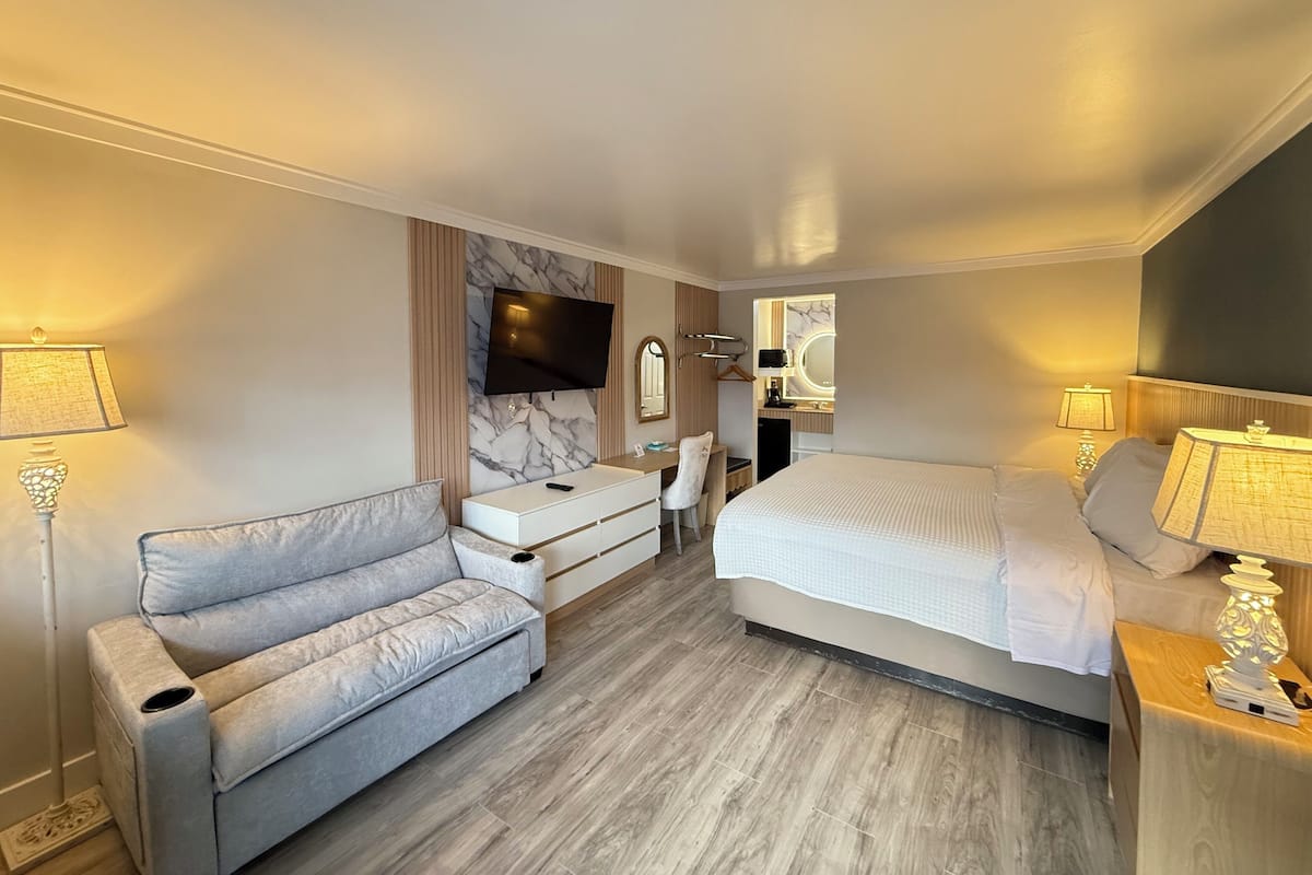 Quarto Superior | Secretária, ferro/tábua de engomar, Wi-fi grátis