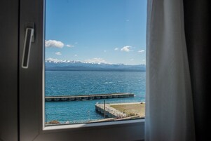 Quarto casal ou duplo, vista para o lago | Vista do quarto
