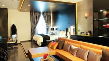 Suite Deluxe, 1 cama king-size | Roupa de alta qualidade, edredões de penas