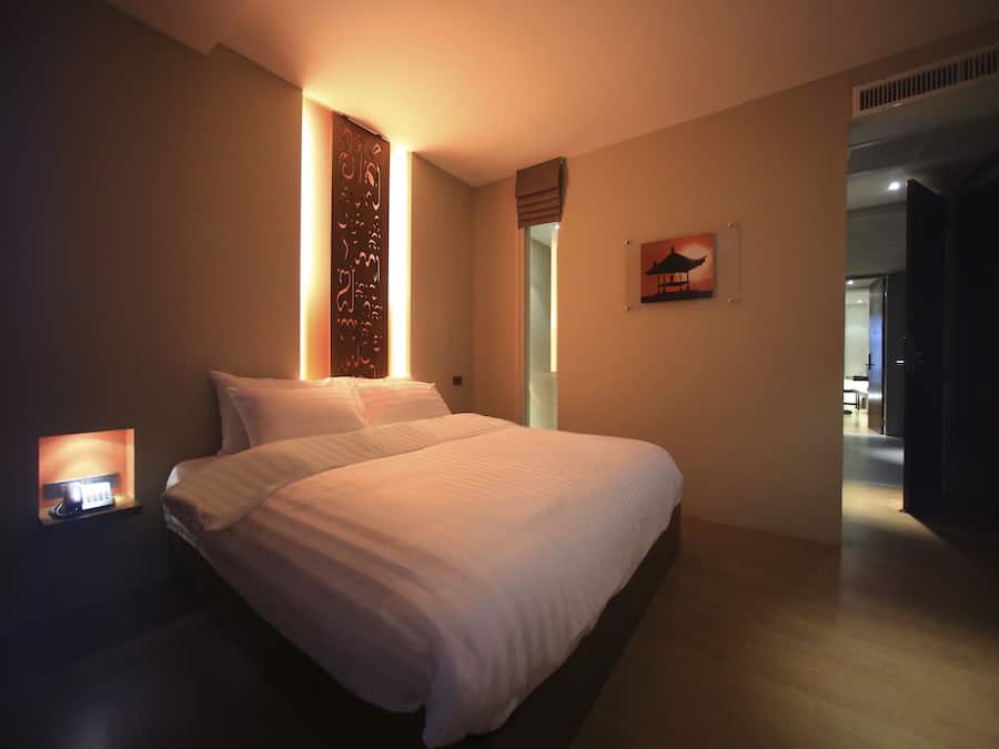 Quarto luxo | Cofres nos quartos, escrivaninha, cortinas blackout, Wi-Fi de cortesia