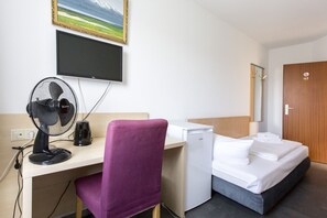 Quarto Twin Económico | Roupa de alta qualidade, edredões de penas, camas de colchão pillowtop 