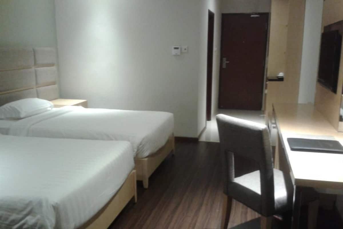 Quarto Twin Deluxe | Secretária, Wi-fi grátis