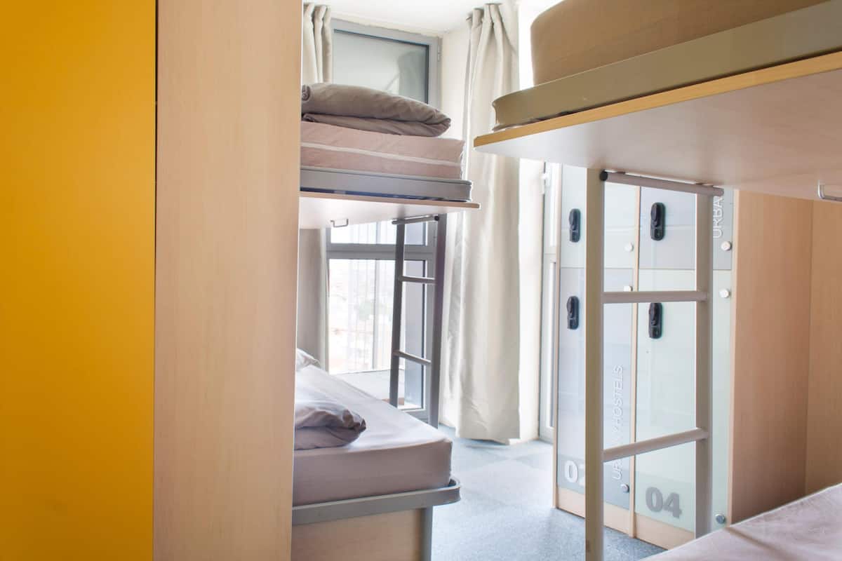 Wi-fi grátis, roupa de cama fornecida 