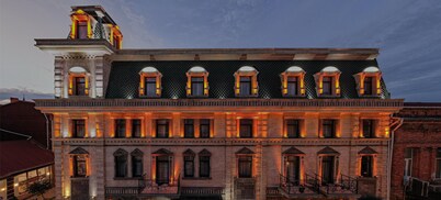 Hotel London 1889 & Casino