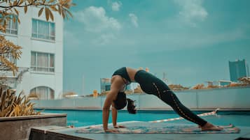 Roupas de cama premium, frigobar, cofres nos quartos, escrivaninha