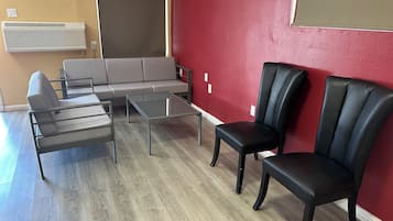 Quarto Duplo | Sala de estar | Televisor LED