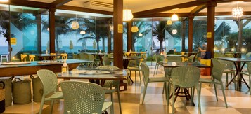 Serviço de café da manhã, vistas para a praia 