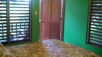 Apartamento, 1 quarto, cozinha (Ranas) | Roupas de cama premium, cofres nos quartos, camas extras/dobráveis