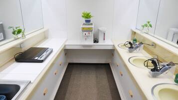 Cofre no quarto, Wi-fi grátis, roupa de cama fornecida