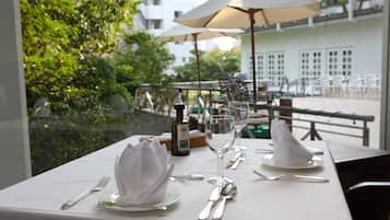 Café da manhã, almoço e jantar