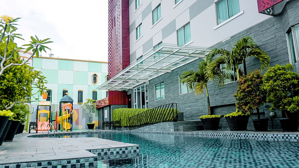 Grand Zuri Pekanbaru - Pekanbaru
