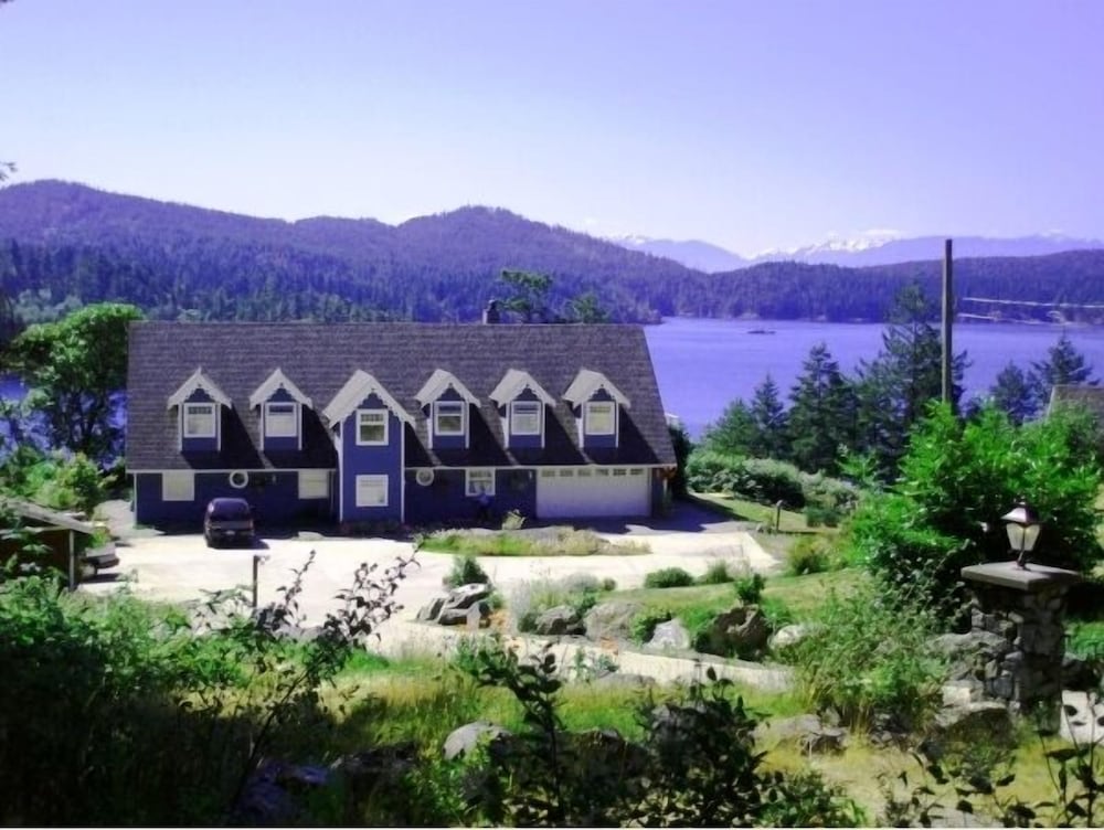 Moonlit Cove B&b - Vancouver Island