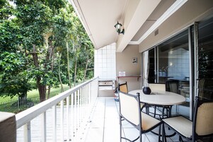 Apartamento, 3 quartos | Varanda