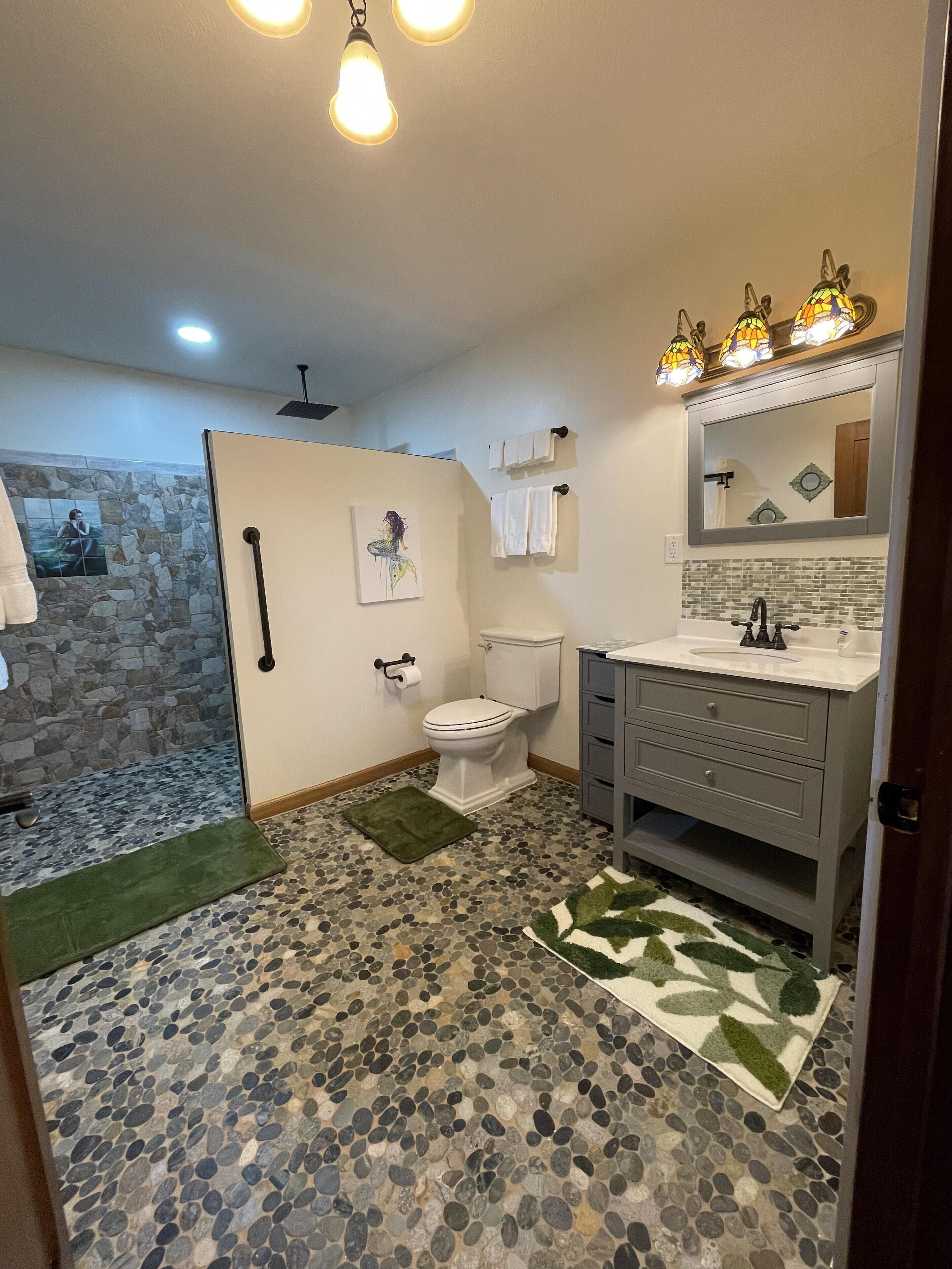 Casa de campo, suíte (Storybook House) | Banheiro