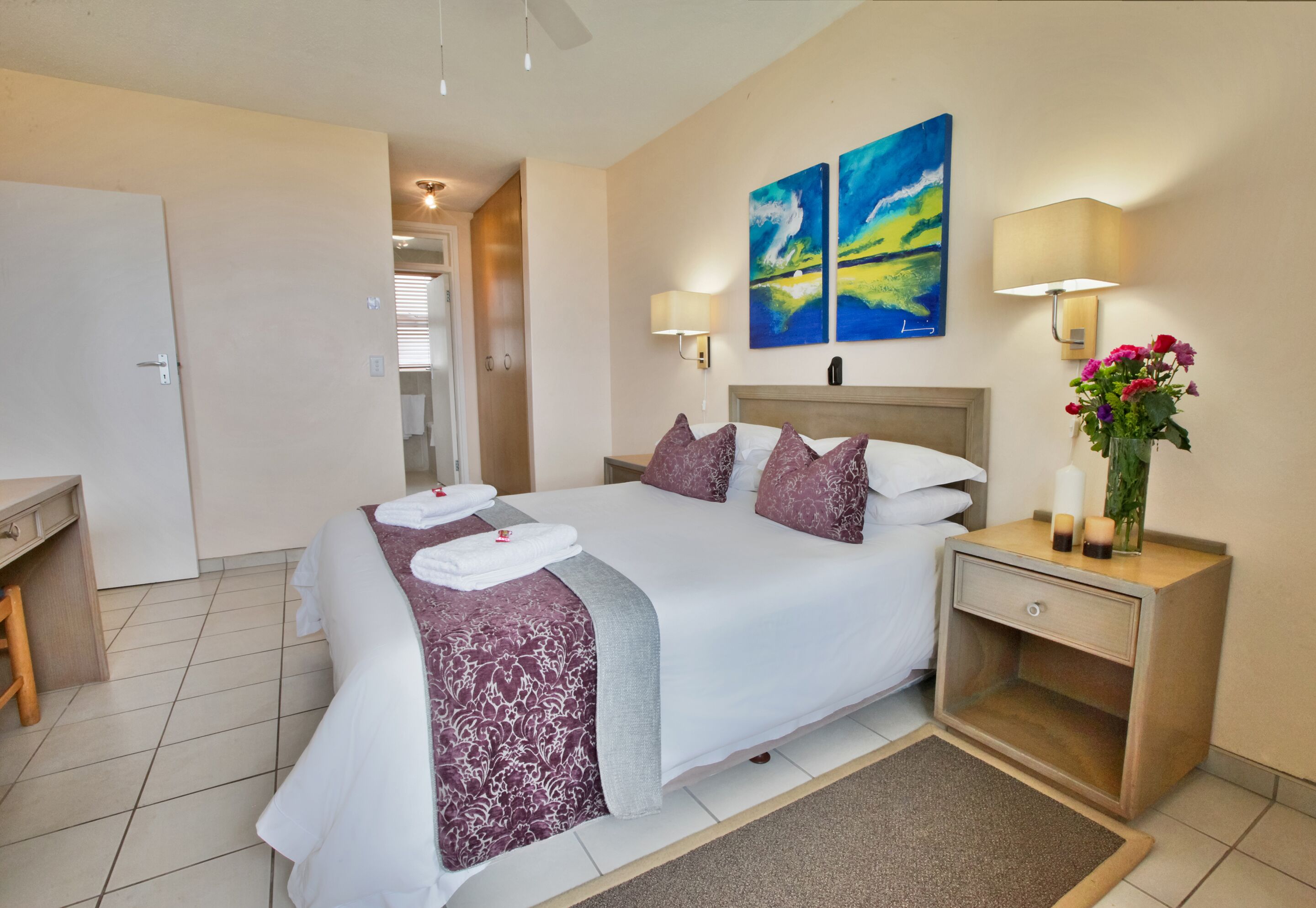 Apartamento, 2 quartos, para não fumantes | Escrivaninha, ferros/tábuas de passar roupa, Wi-Fi de cortesia