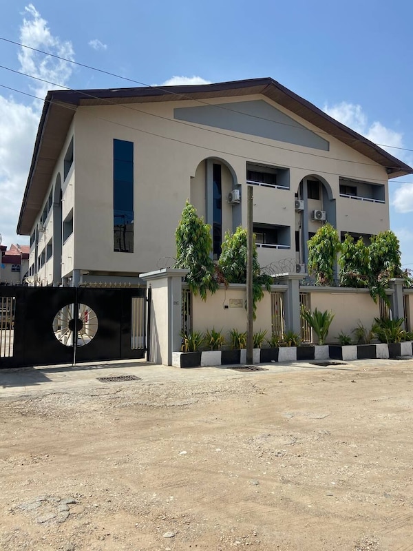 Solitude Hotel Yaba - Lagos, Nigeria
