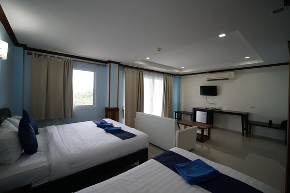 Triple Room with Sea View  | Wi-fi grátis 