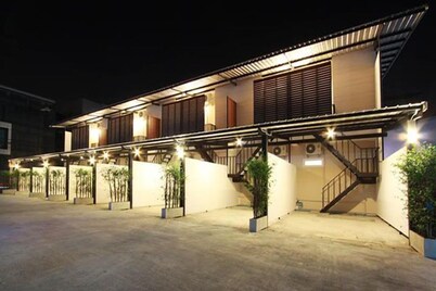 Bearing 26 Hotel