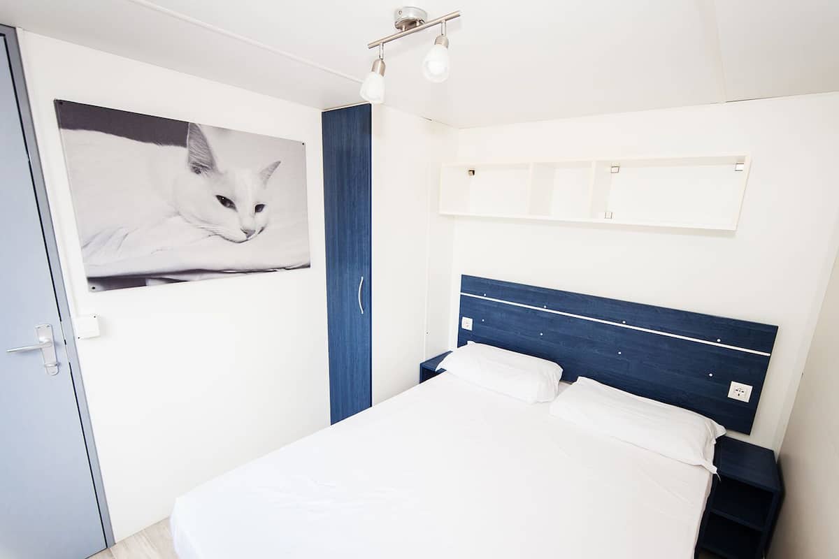 Trailer conforto | Berços (sobretaxa), Wi-Fi de cortesia, roupa de cama