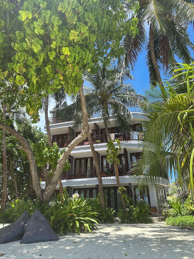 Thundi Sea View - Maldives