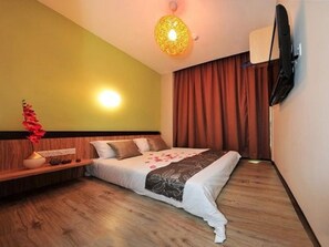 Secretária, Wi-fi grátis, roupa de cama fornecida 