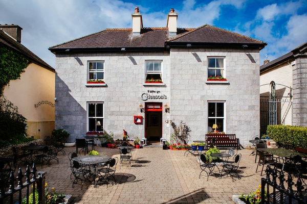Gleesons Restaurant & Rooms - Ireland
