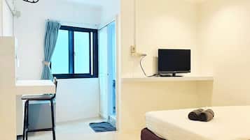 Quarto casal standard | Roupas de cama premium, frigobar (abastecido com alguns itens grátis)