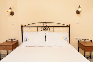 Quarto Duplo Superior, vista para o oceano | Com mobília individualizada, cortinas/cortinados opacos 