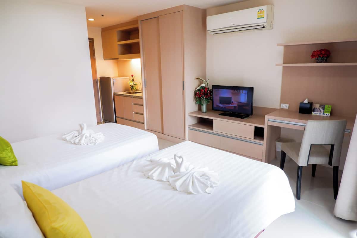 Estúdio Executivo, 2 camas individuais | Secretária, Wi-fi grátis, roupa de cama fornecida