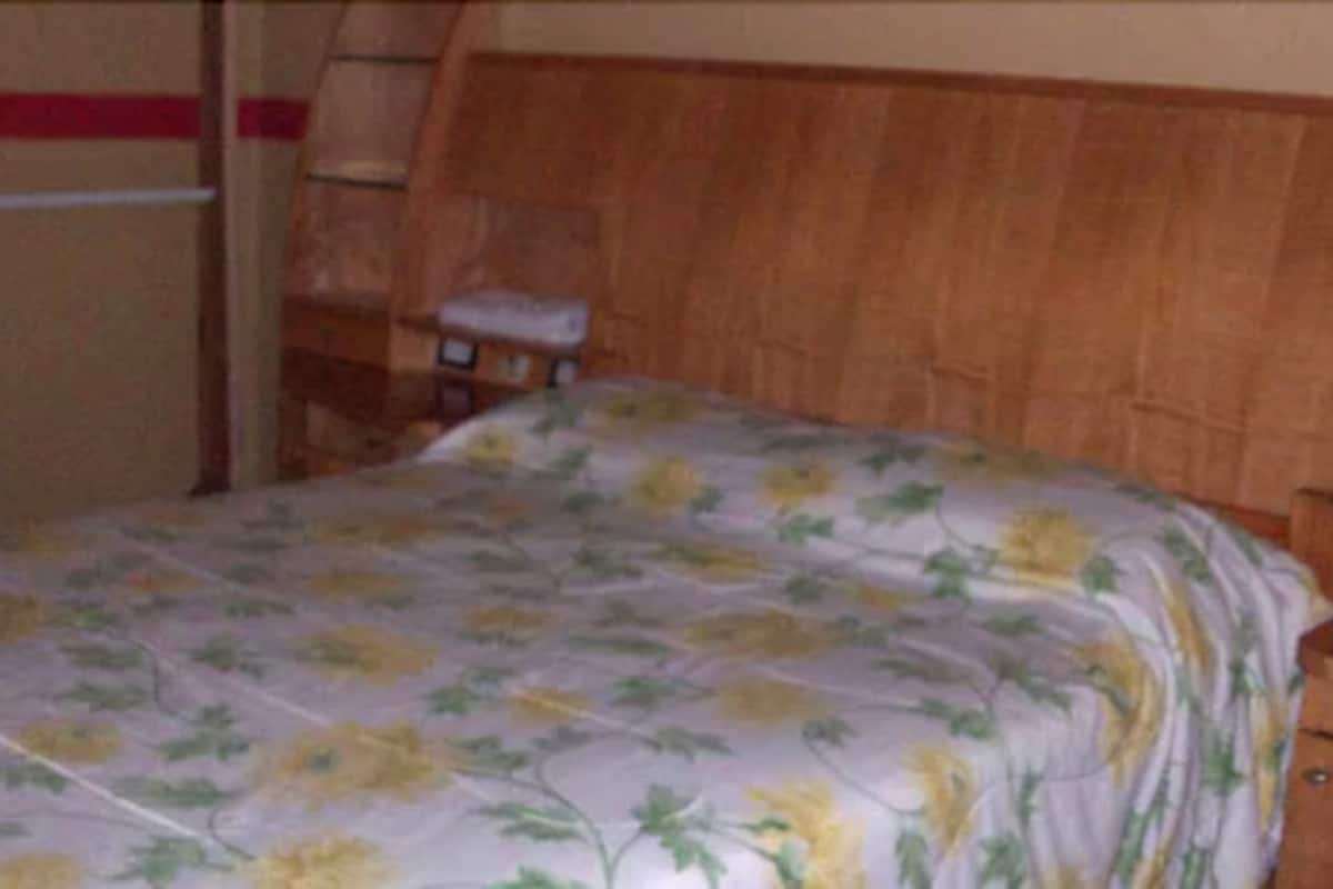 Quarto casal standard, banheiro privativo | Wi-Fi de cortesia