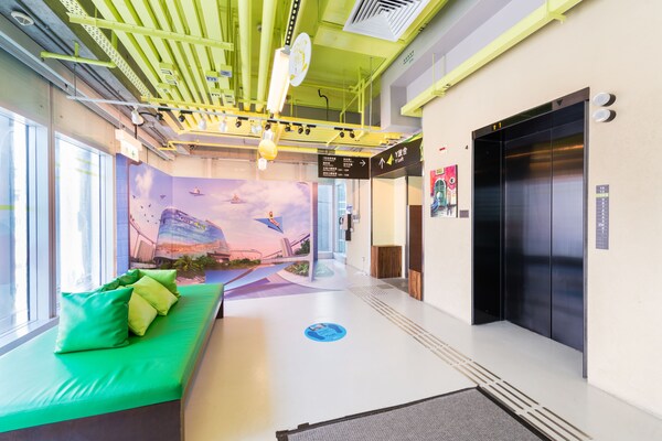 Y Loft Youth Square - Sai Kung