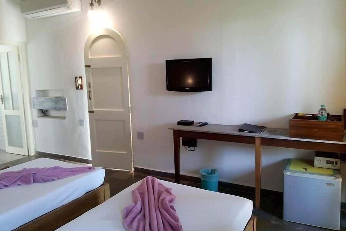 Frigobar, cofres nos quartos, individualmente decorados