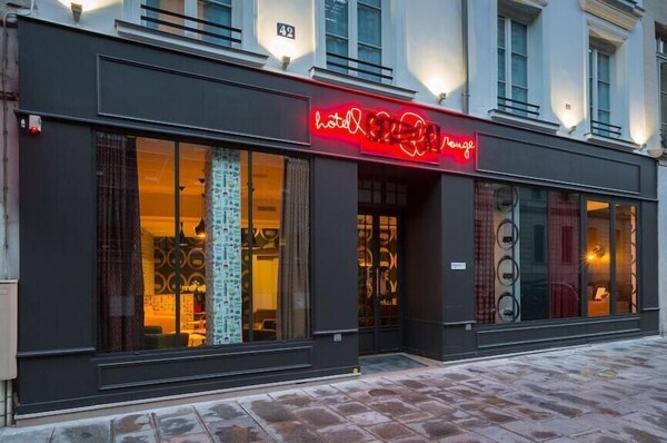Hôtel Crayon Rouge - Paris