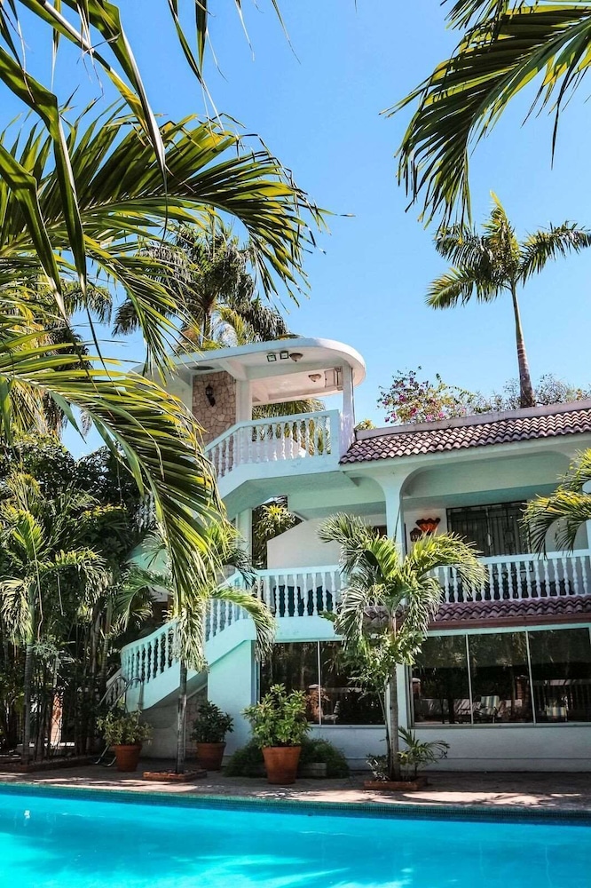 Le Plaza Hotel - Port-au-Prince