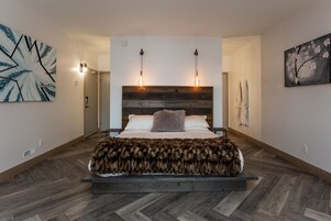 Quarto de Luxo, 1 cama king-size, vista para a montanha (No Breakfast) | Lençóis de algodão egípcio, roupa de alta qualidade 