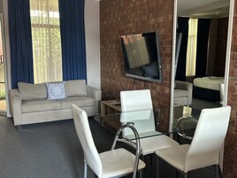 Quarto família | Ferros/tábuas de passar roupa, roupa de cama
