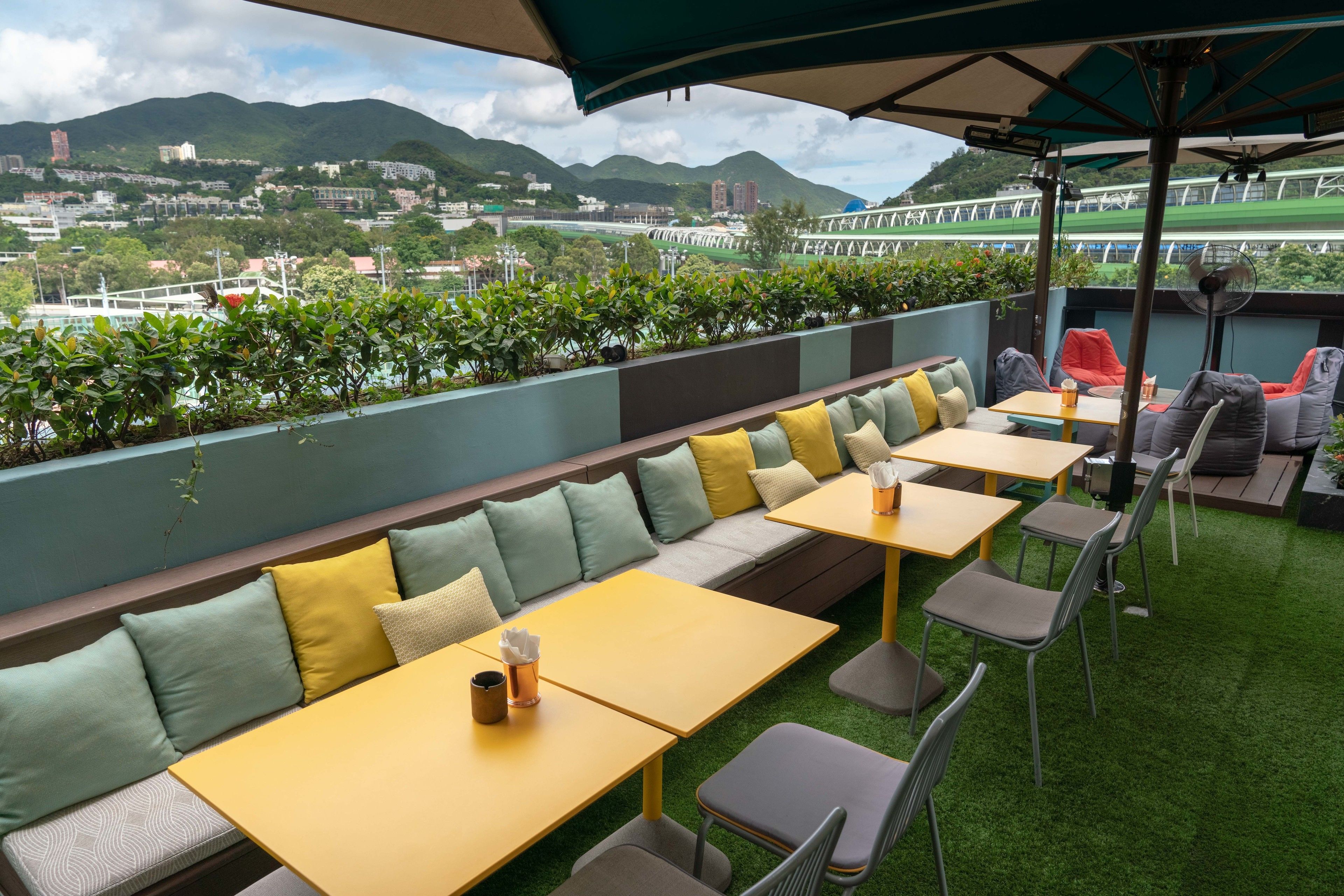 Pequenos-almoços, almoços e jantares servidos 