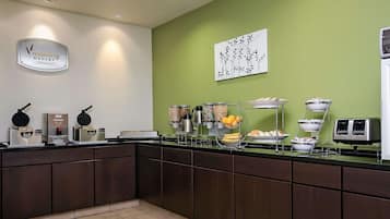 Pequeno-almoço tipo buffet diário incluído