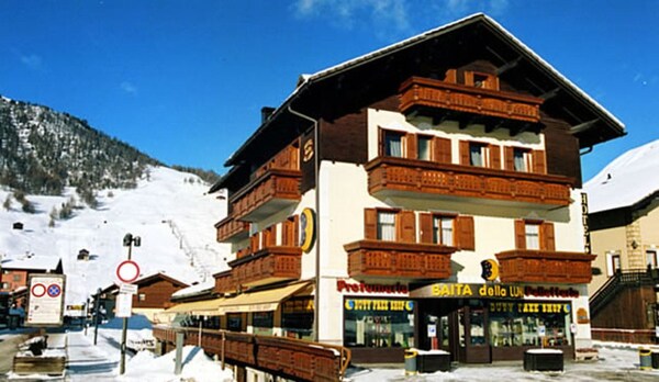 Hotel Baita Della Luna - Ливиньо