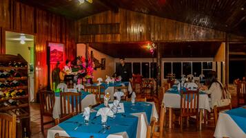 Pequeno-almoço tipo buffet diário incluído