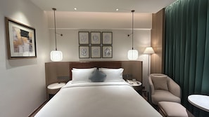 Quarto luxo, 1 quarto | Roupas de cama premium, cofres nos quartos, individualmente decorados