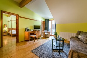 Suite XL Classic Balcony | Minibar, cofre no quarto, secretária 