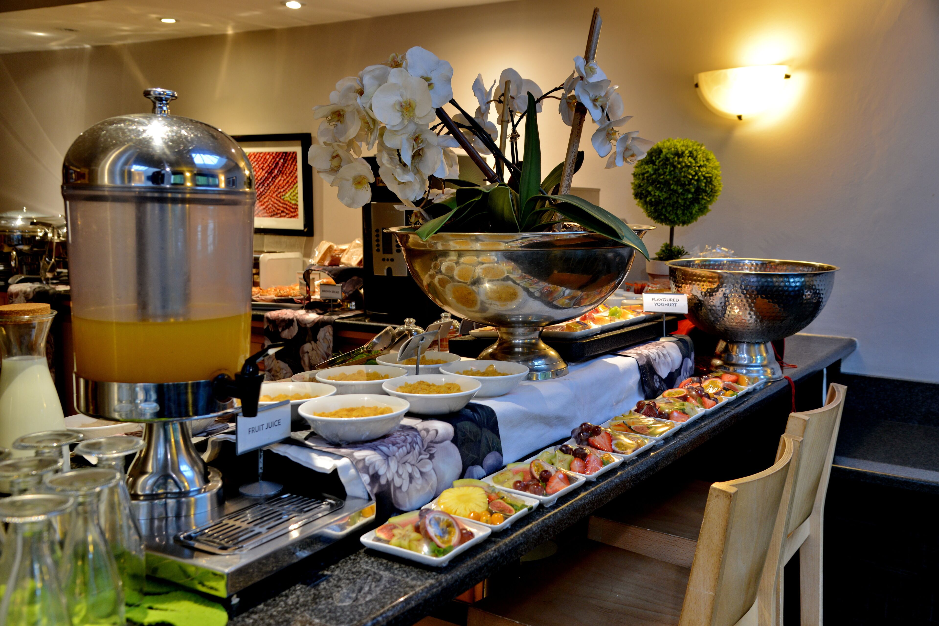 Café da manhã com buffet diário (ZAR 85 por pessoa) 