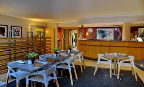 Almoços e jantares servidos 