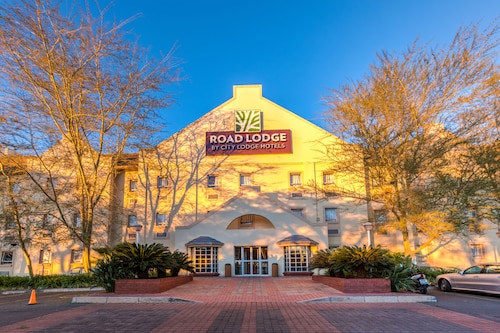 Ten Flags Theme Park Vacation Packages - Expedia