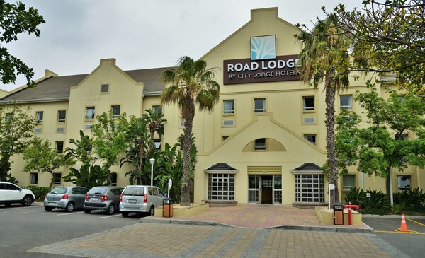 Road Lodge Cape Town International Airport - Cape Town