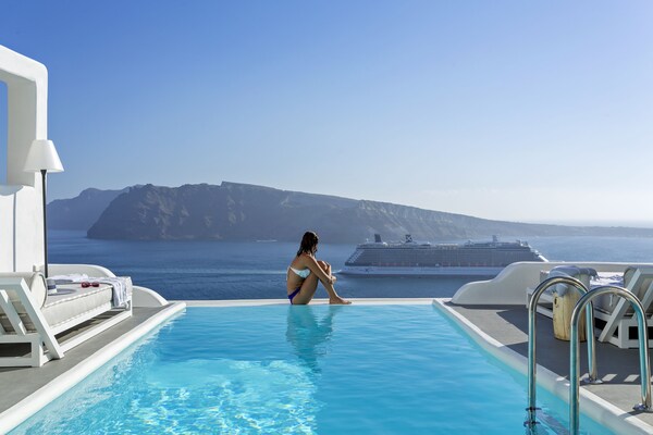 Charisma Suites - Oia
