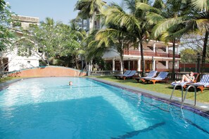 Piscina exterior 